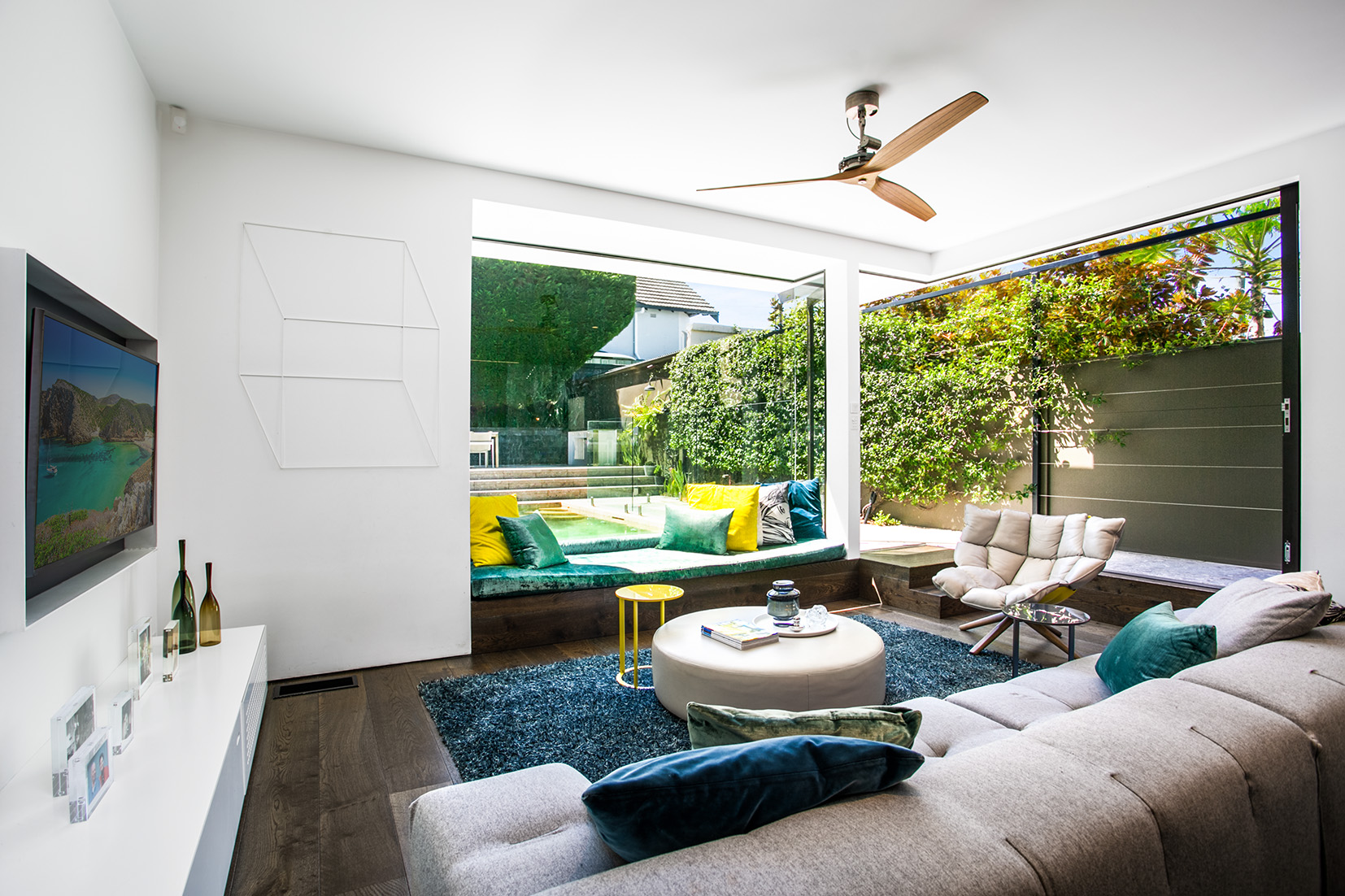 Living_lo - Phillips Pantzer Donnelley Real Estate