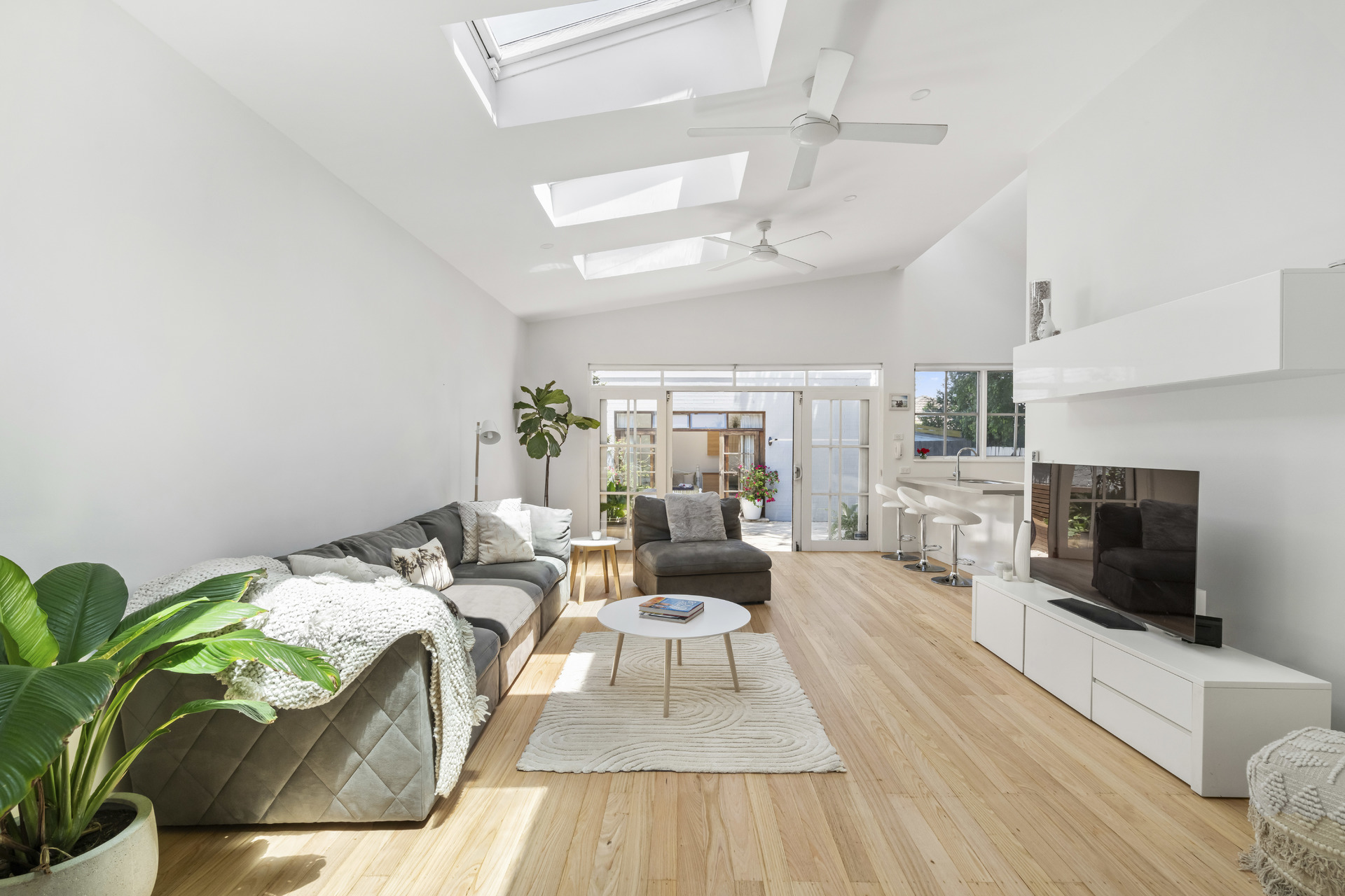 1 - Phillips Pantzer Donnelley Real Estate